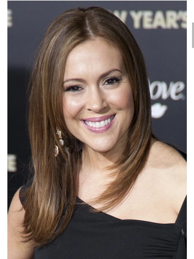 Alyssa Milano Announces She Will Sell All Her Properties In Red States ...